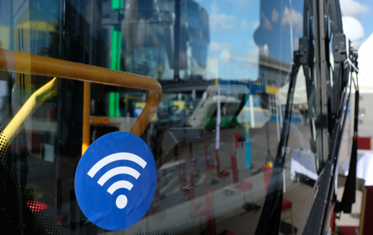Enhancing the Student and Commuter Experience: The Future of Bus Wi-Fi | Data Network Solutions